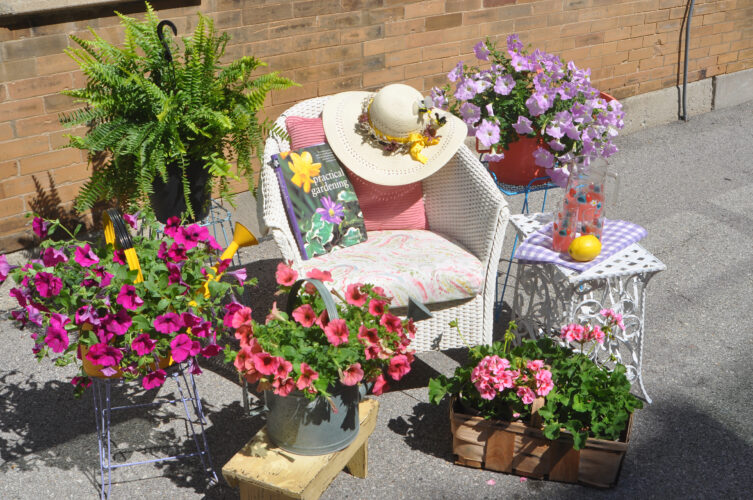 Garden Club plans annual show | News, Sports, Jobs - Messenger News